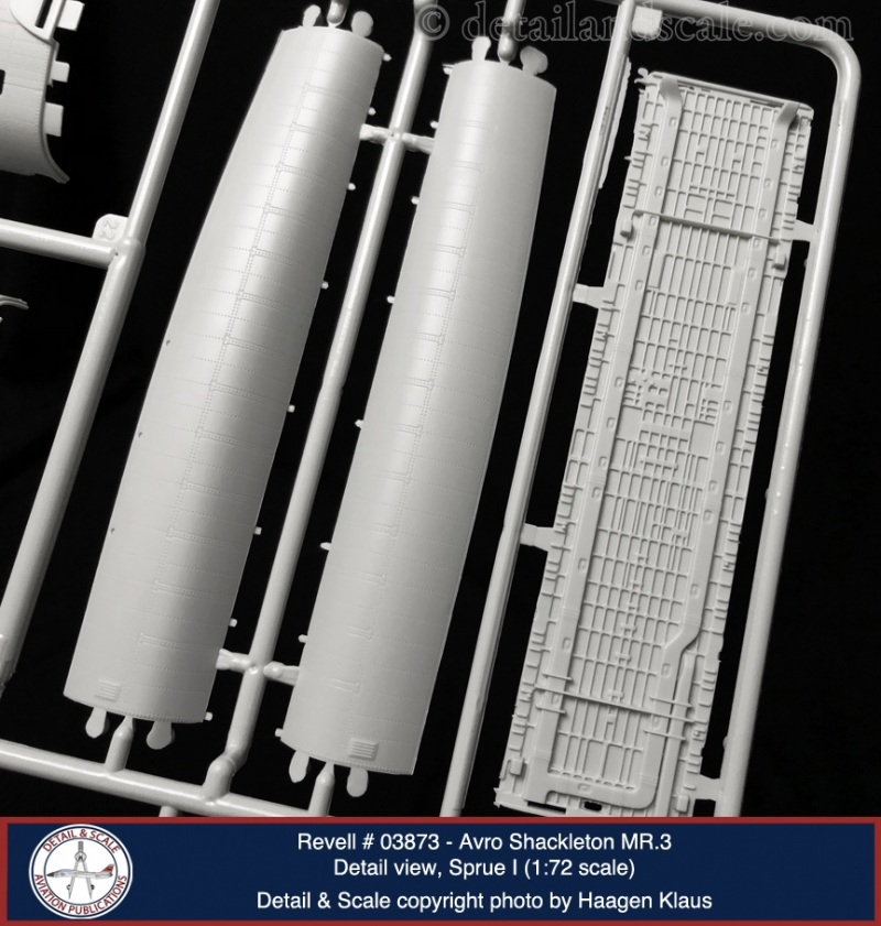 Revell Avro Shackleton MR.3 - 1:72 Scale % - Detail and Scale tail & Scale