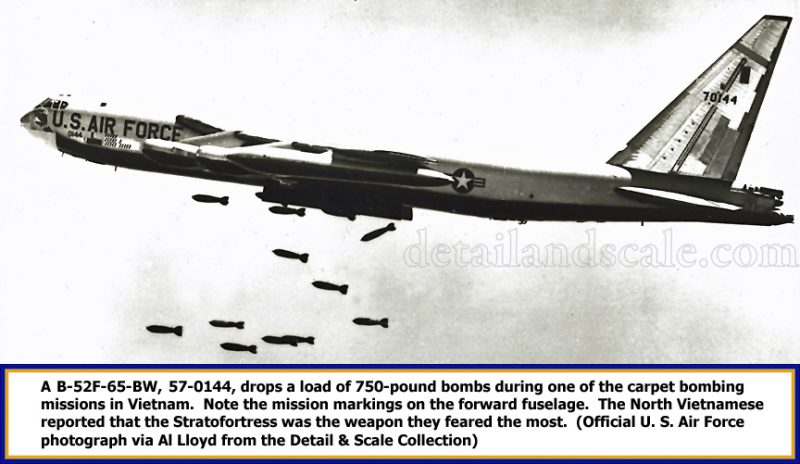 B-52 Stratofortress - Detail and Scale