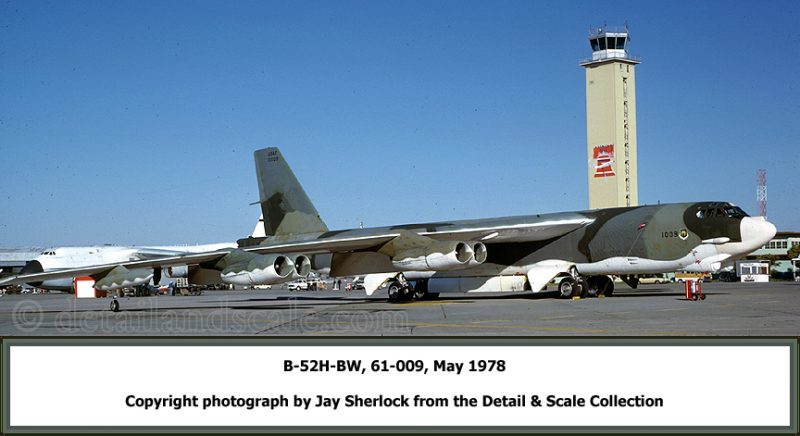 B-52 Stratofortress - Detail and Scale